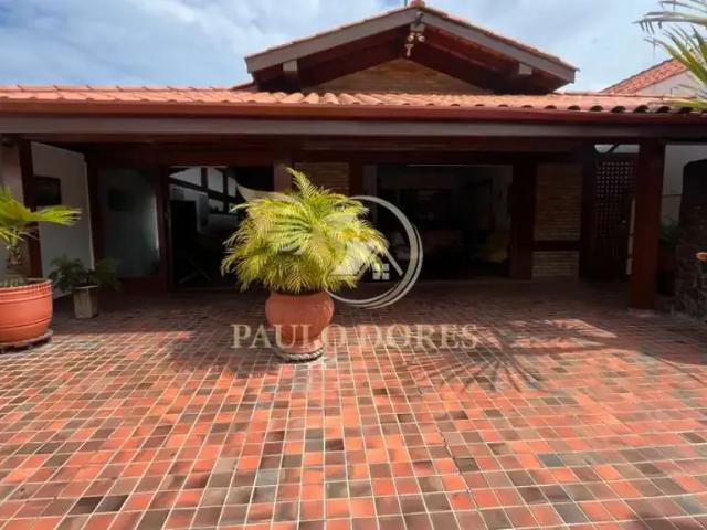 Casa / Sobrado para Venda em Ubatuba/SP Perequê Açu 5 Quartos