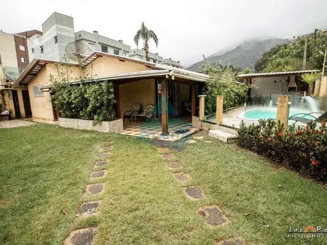 Casa / Sobrado para Venda em Ubatuba/SP Perequê Mirim 4 Quartos