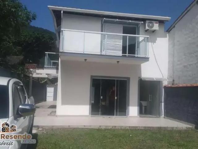 Casa / Sobrado para Venda em Ubatuba/SP Pereque Mirim 3 Quartos