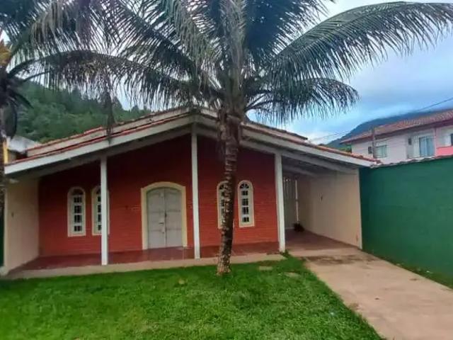 Casa / Sobrado para Venda em Ubatuba/SP Pereque Mirim 3 Quartos