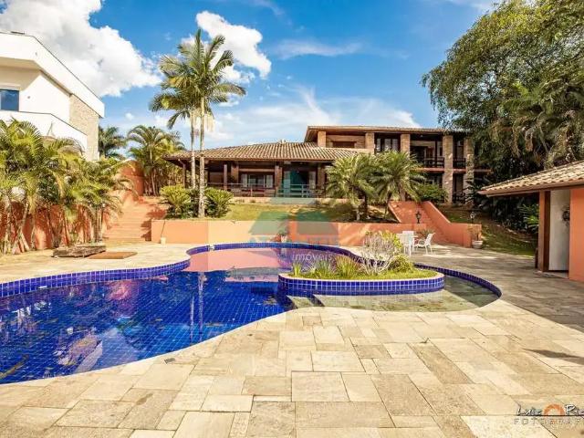 Casa / Sobrado para Venda em Ubatuba/SP Praia Brava 6 Quartos