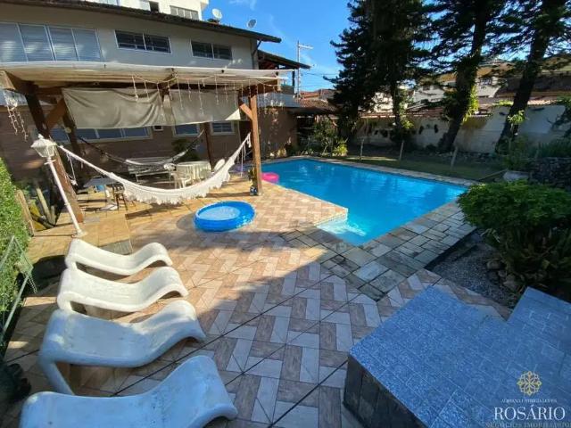 Casa / Sobrado para Venda em Ubatuba/SP Praia Grande 4 Quartos