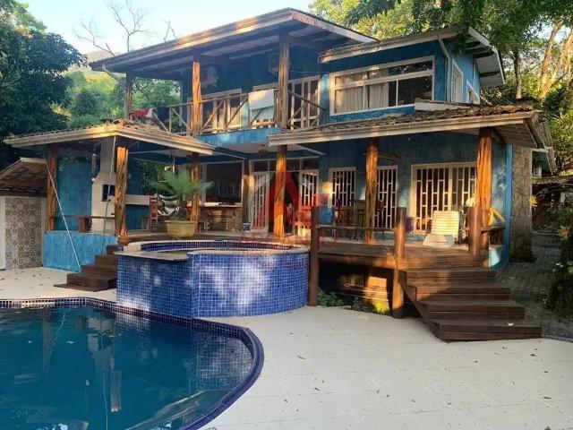 Casa / Sobrado para Venda em Ubatuba/SP Praia do Félix Praia do Lúcio 3 Quartos