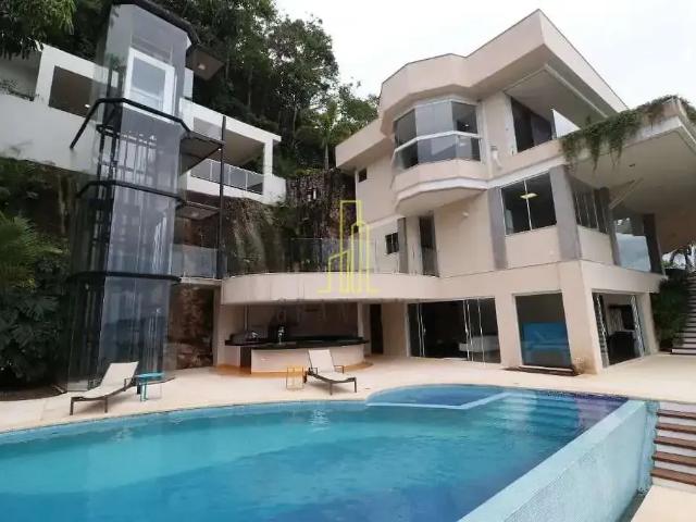 Casa / Sobrado para Venda em Ubatuba/SP Praia do Itamambuca 4 Quartos