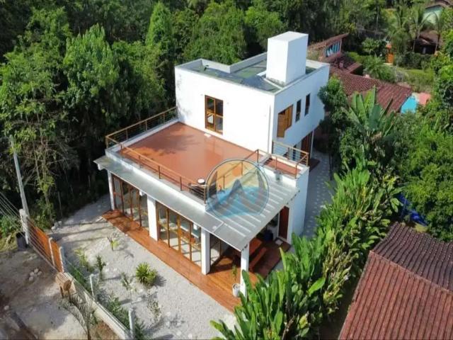 Casa / Sobrado para Venda em Ubatuba/SP Praia do Itamambuca 4 Quartos
