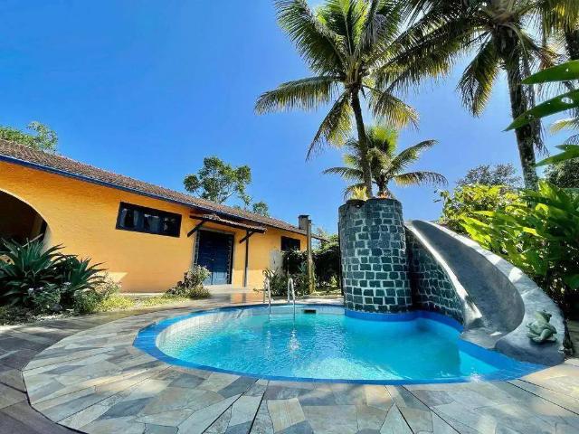 Casa / Sobrado para Venda em Ubatuba/SP Praia do Itamambuca 6 Quartos