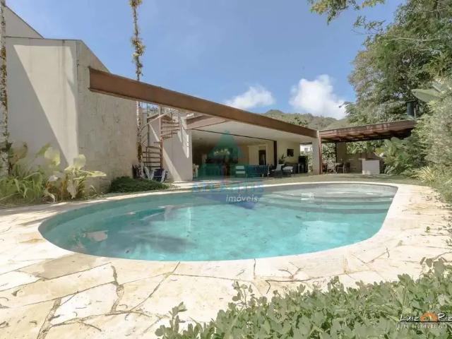 Casa / Sobrado para Venda em Ubatuba/SP Praia do Pulso 6 Quartos
