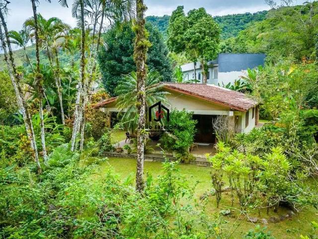 Casa / Sobrado para Venda em Ubatuba/SP Praia da Fortaleza 3 Quartos
