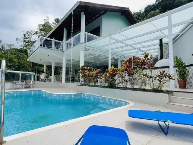 Casa / Sobrado para Venda em Ubatuba/SP Praia da Lagoinha 3 Quartos
