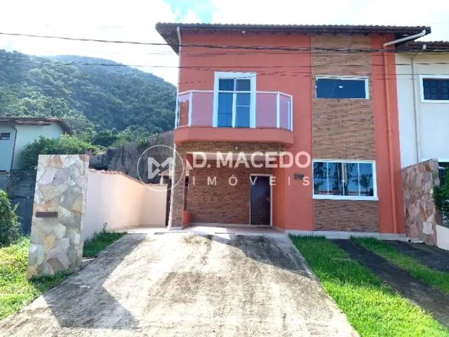 Casa / Sobrado para Venda em Ubatuba/SP Lagoinha 3 Quartos
