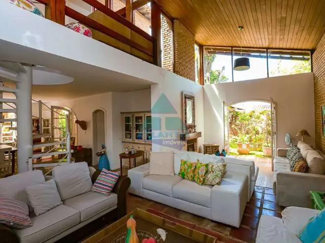 Casa / Sobrado para Venda em Ubatuba/SP Praia da Lagoinha 3 Quartos