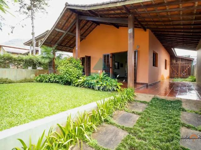 Casa / Sobrado para Venda em Ubatuba/SP Praia da Lagoinha 3 Quartos