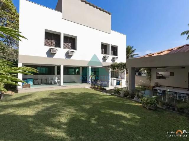 Casa / Sobrado para Venda em Ubatuba/SP Praia da Lagoinha 7 Quartos