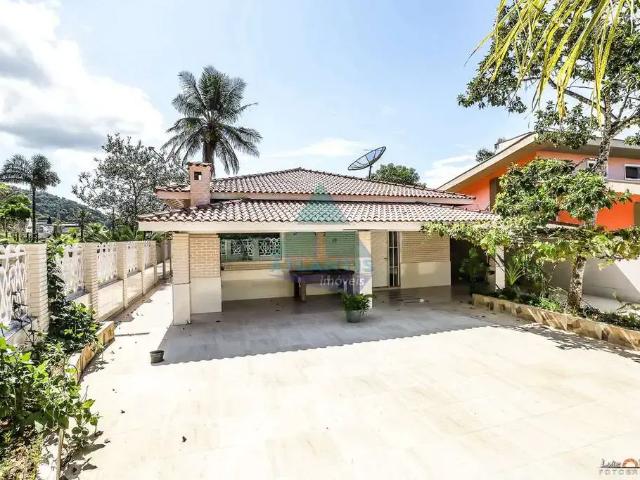 Casa / Sobrado para Venda em Ubatuba/SP Praia da Lagoinha 4 Quartos