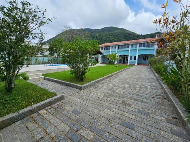 Casa / Sobrado para Venda em Ubatuba/SP Praia da Lagoinha 4 Quartos