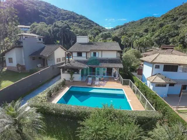 Casa / Sobrado para Venda em Ubatuba/SP Praia da Lagoinha 5 Quartos