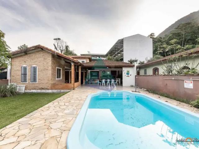 Casa / Sobrado para Venda em Ubatuba/SP Praia da Lagoinha 5 Quartos
