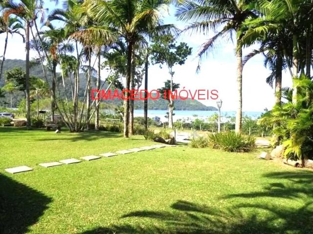 Casa / Sobrado para Venda em Ubatuba/SP Praia da Lagoinha 6 Quartos
