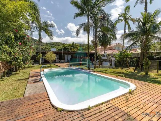 Casa / Sobrado para Venda em Ubatuba/SP Praia Dura 7 Quartos