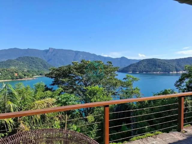 Casa / Sobrado para Venda em Ubatuba/SP Praia Vermelha do Sul 3 Quartos