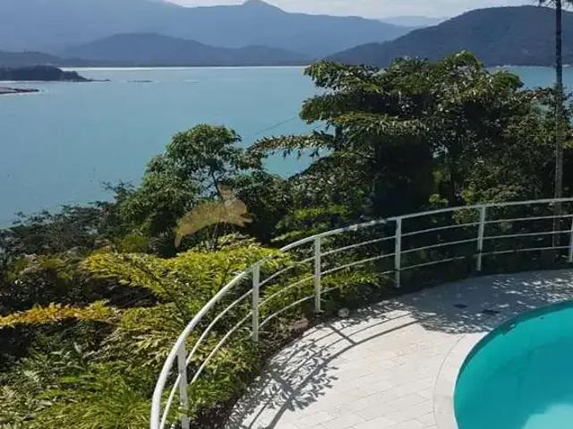 Casa / Sobrado para Venda em Ubatuba/SP Praia Vermelha do Sul 4 Quartos