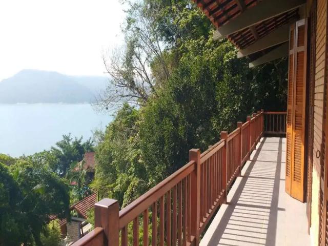 Casa / Sobrado para Venda em Ubatuba/SP Praia Vermelha do Sul 5 Quartos