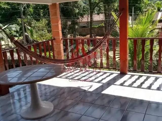 Casa / Sobrado para Venda em Ubatuba/SP Ressaca 4 Quartos