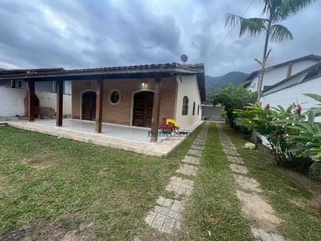 Casa / Sobrado para Venda em Ubatuba/SP Ressaca 3 Quartos
