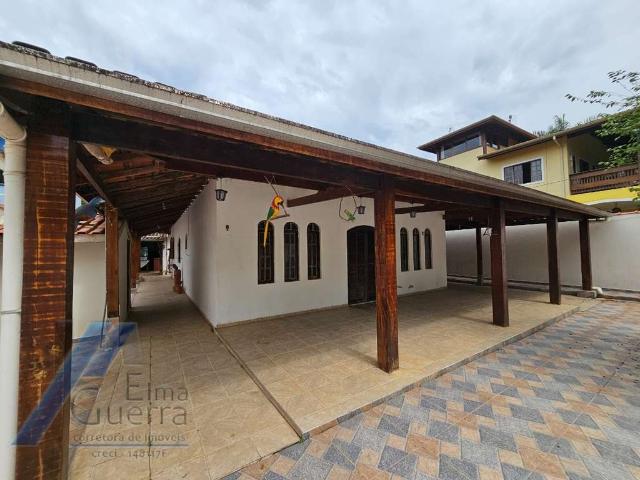 Casa / Sobrado para Venda em Ubatuba/SP Ressaca 3 Quartos