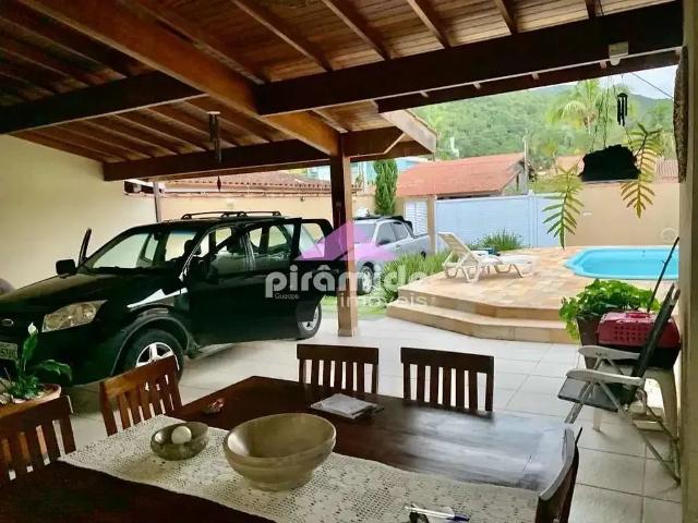 Casa / Sobrado para Venda em Ubatuba/SP Toninhas 4 Quartos