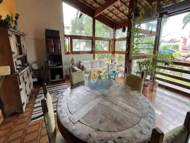 Casa / Sobrado para Venda em Ubatuba/SP Toninhas 4 Quartos