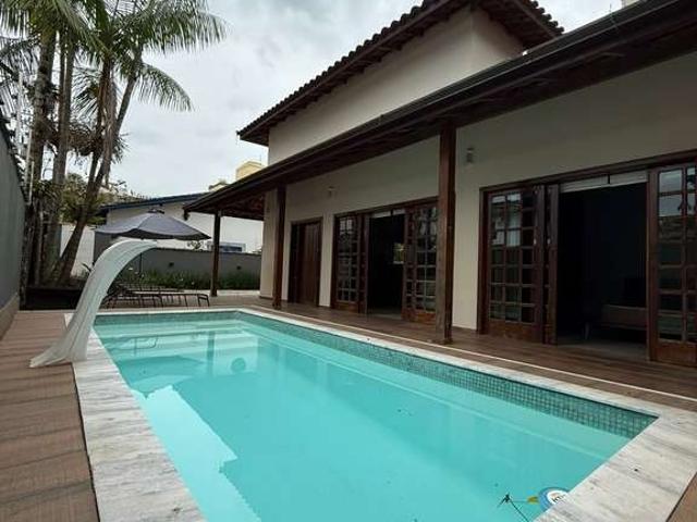 Casa / Sobrado para Venda em Ubatuba/SP Tenório 5 Quartos