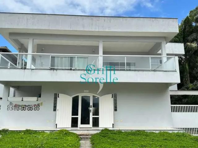 Casa / Sobrado para Venda em Ubatuba/SP Tenório 5 Quartos