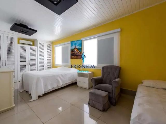 Casa / Sobrado para Venda em Ubatuba/SP Tenório 6 Quartos