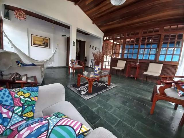 Casa / Sobrado para Venda em Ubatuba/SP Tenório 7 Quartos