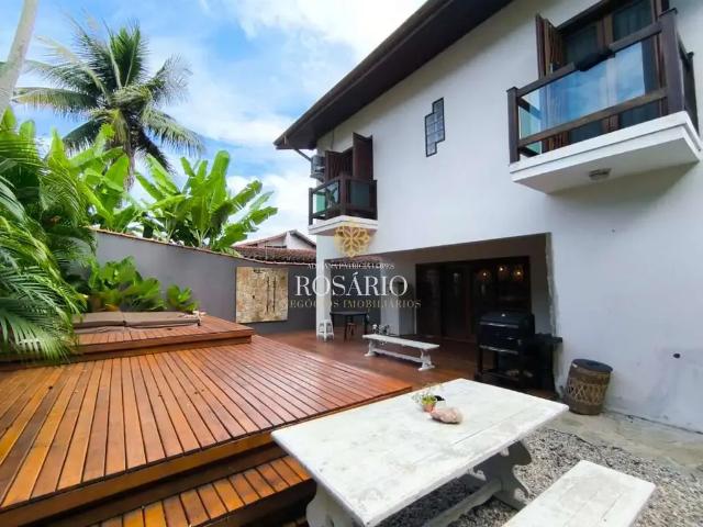 Casa / Sobrado para Venda em Ubatuba/SP Tenório 3 Quartos