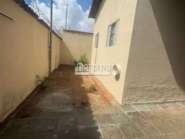 Casa / Sobrado para Venda em Uberaba/MG Conjunto Cássio Rezende 3 Quartos