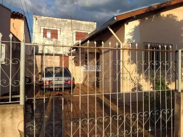 Casa / Sobrado para Venda em Uberaba/MG Conjunto Cássio Rezende 4 Quartos