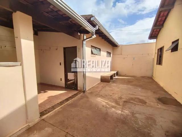 Casa / Sobrado para Venda em Uberaba/MG Conjunto Guanabara 3 Quartos