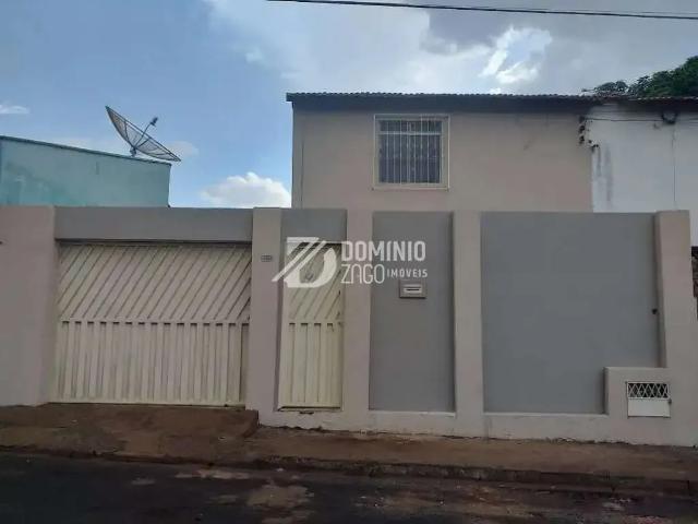 Casa / Sobrado para Venda em Uberaba/MG Conjunto Morada do Sol 4 Quartos