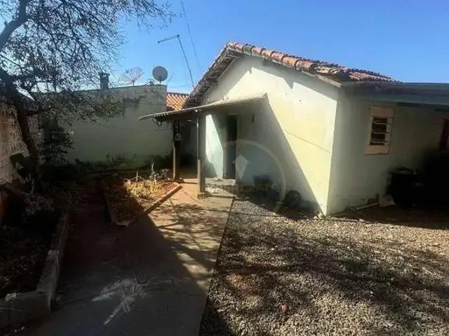 Casa / Sobrado para Venda em Uberaba/MG Conjunto Uberaba 2 Quartos