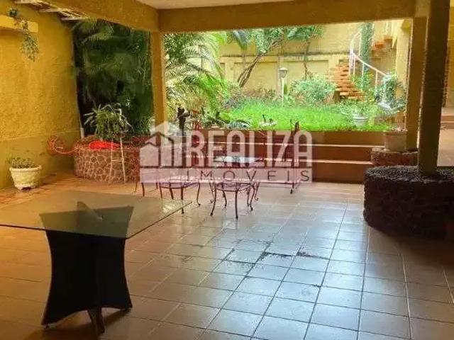 Casa / Sobrado para Venda em Uberaba/MG Centro 7 Quartos