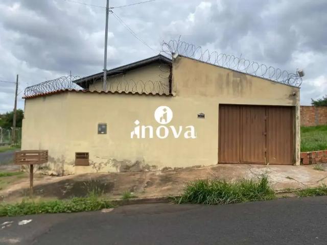 Casa / Sobrado para Venda em Uberaba/MG Amoroso Costa 3 Quartos