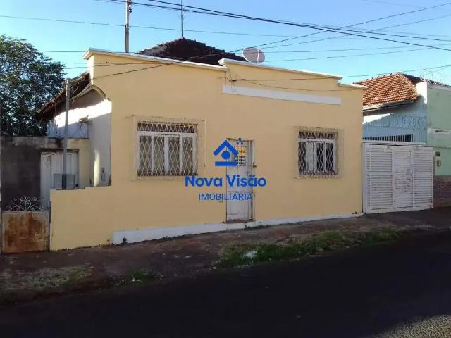 Casa / Sobrado para Venda em Uberaba/MG Bom Retiro 4 Quartos