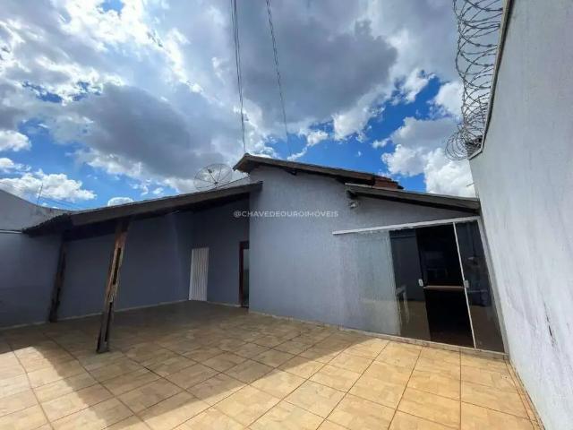 Casa / Sobrado para Venda em Uberaba/MG Beija Flor 3 Quartos