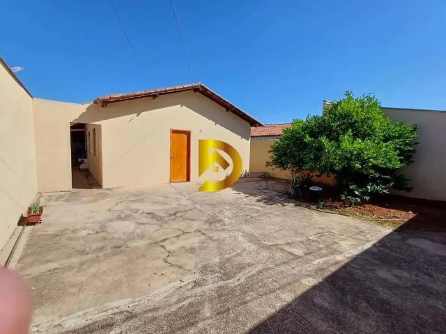 Casa / Sobrado para Venda em Uberaba/MG Beija Flor II 2 Quartos