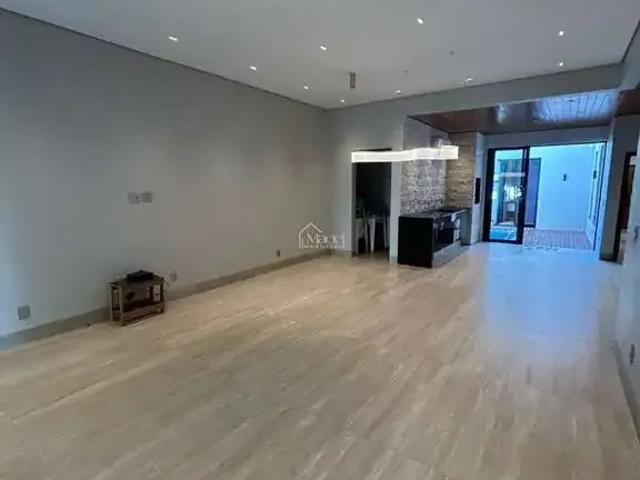 Casa / Sobrado para Venda em Uberaba/MG Estância dos Ipês 3 Quartos
