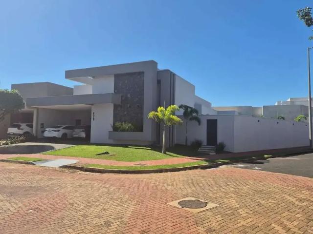 Casa / Sobrado para Venda em Uberaba/MG Estância dos Ipês 3 Quartos