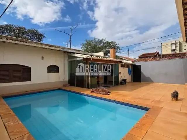 Casa / Sobrado para Venda em Uberaba/MG Estados Unidos 3 Quartos