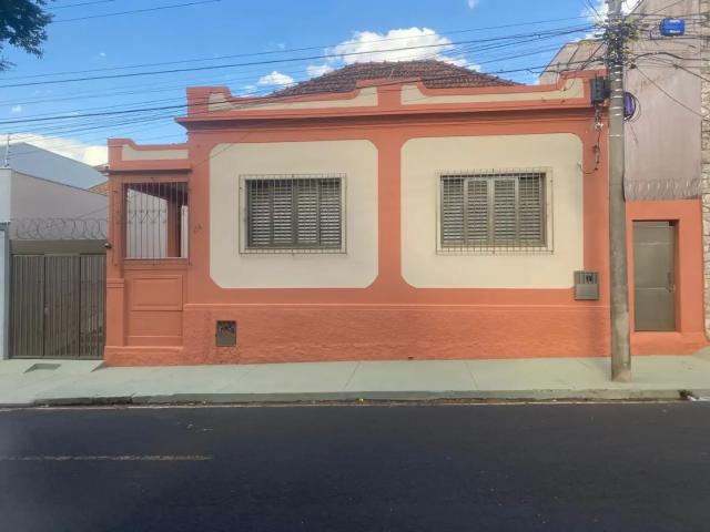 Casa / Sobrado para Venda em Uberaba/MG Estados Unidos 3 Quartos